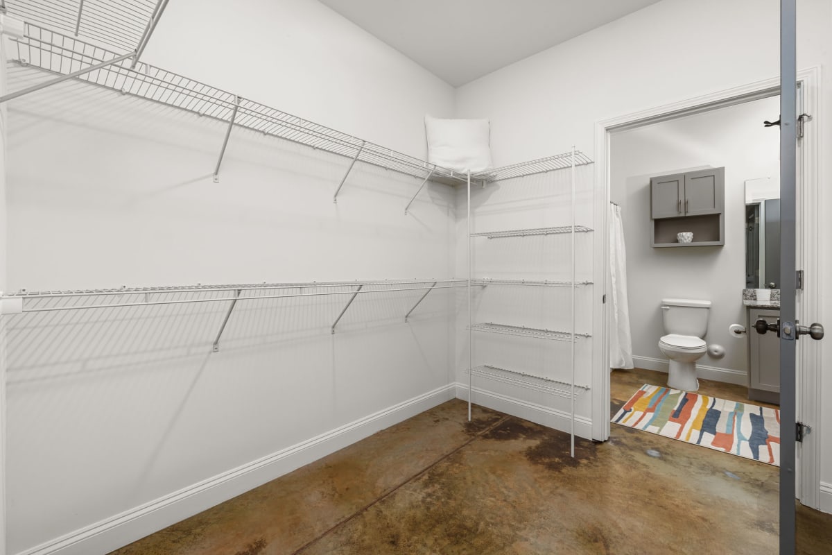 View Photos and Video of Comet Garner | Apartments in Raleigh, NC