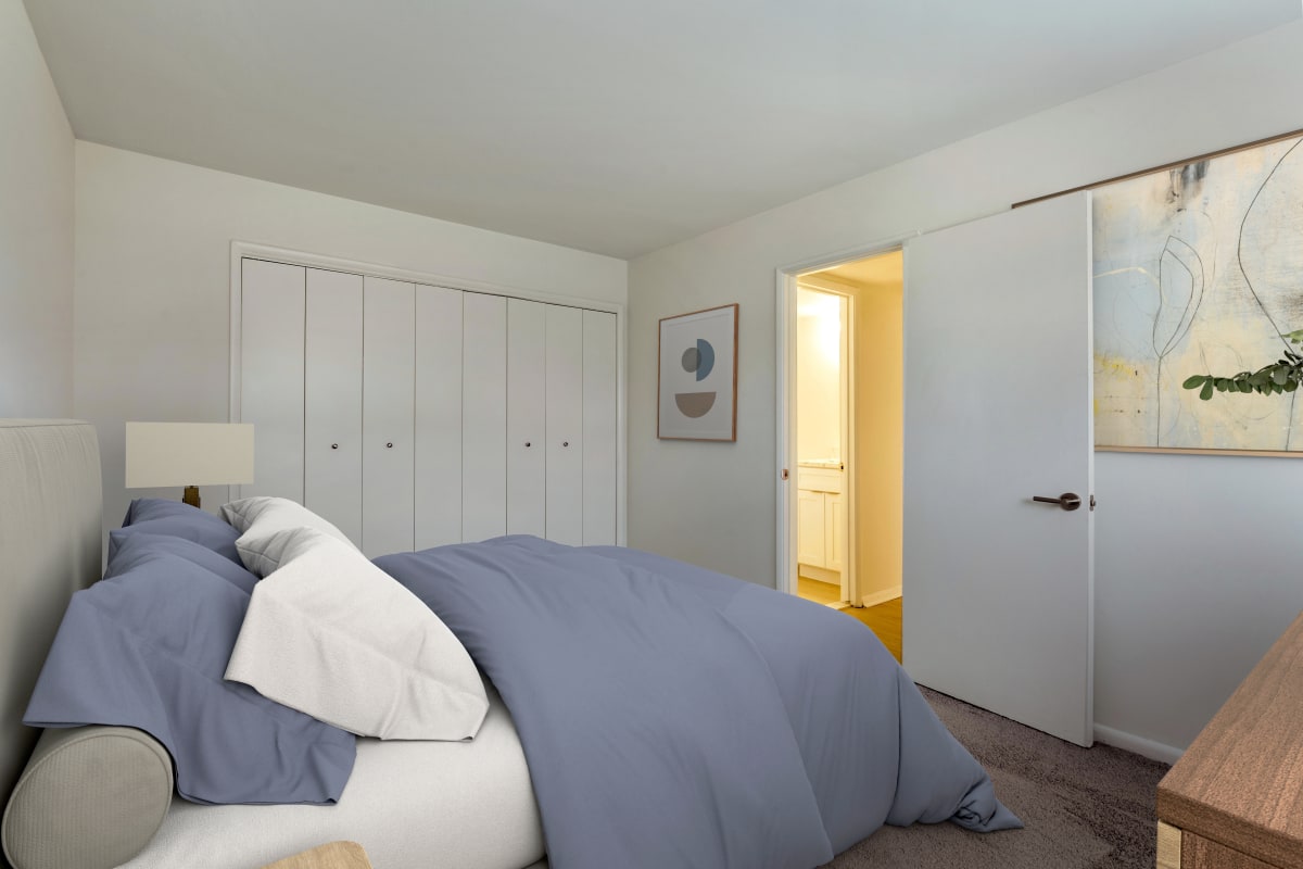 Photos and Video of Halpine View in Rockville, MD