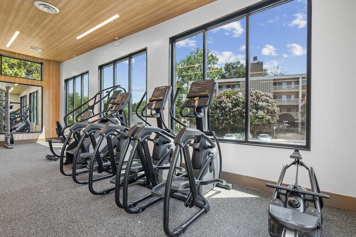 Photos and Video of Halpine View in Rockville, MD