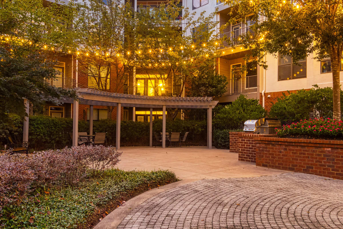 Photos - Perimeter Gardens at Georgetown apartments in Dunwoody, GA