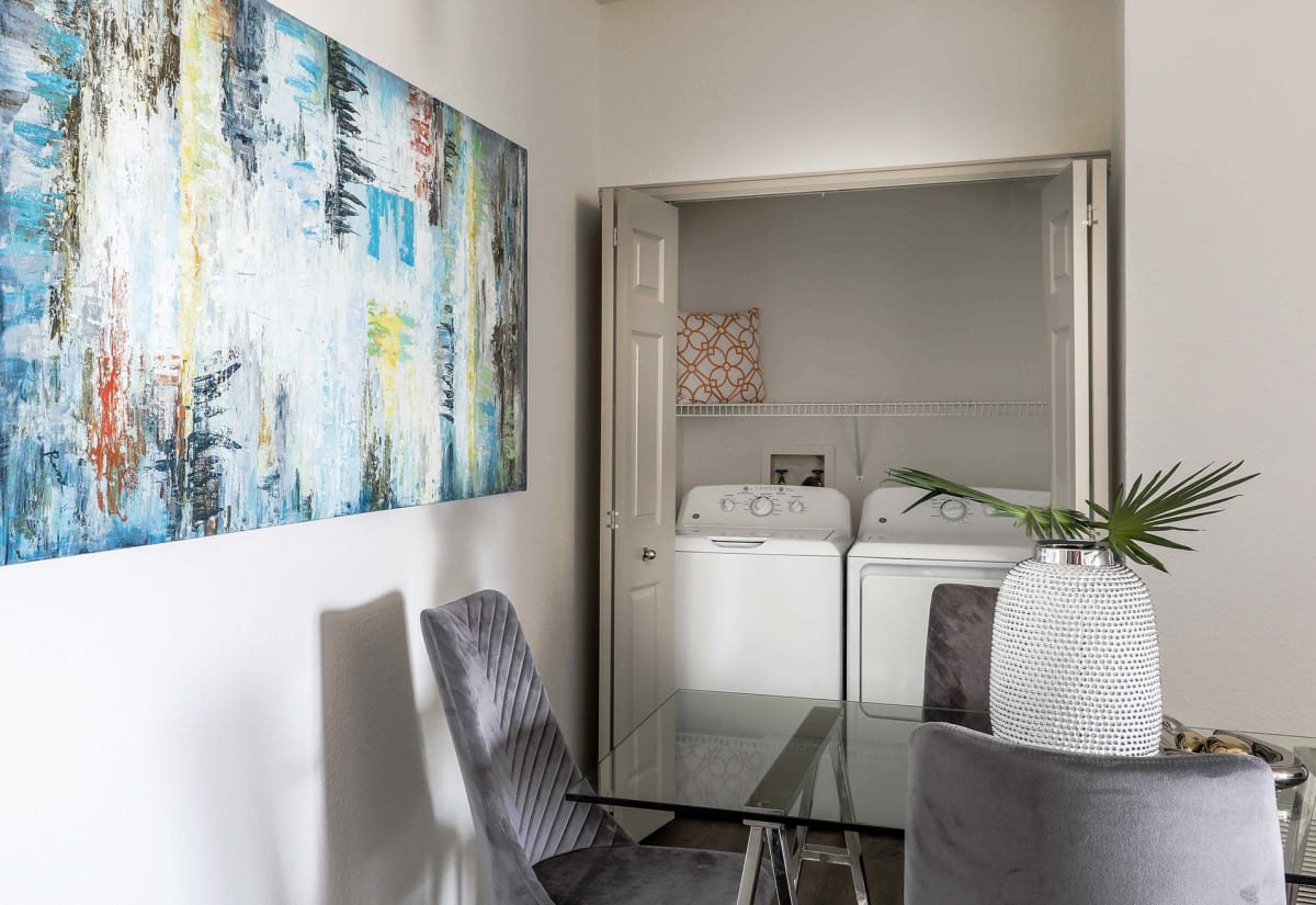 Photos Emmersyn at Lone Tree apartments in Lone Tree, CO near Denver