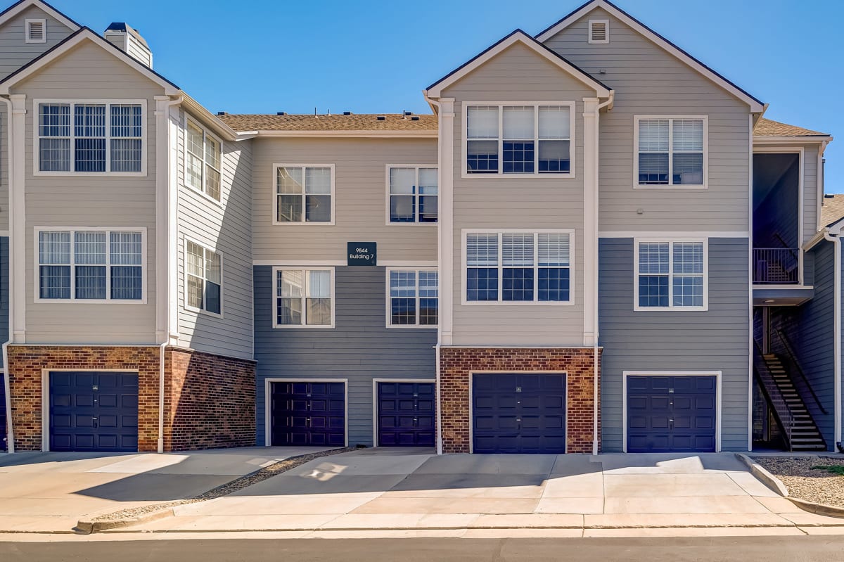 Photos Emmersyn at Lone Tree apartments in Lone Tree, CO near Denver