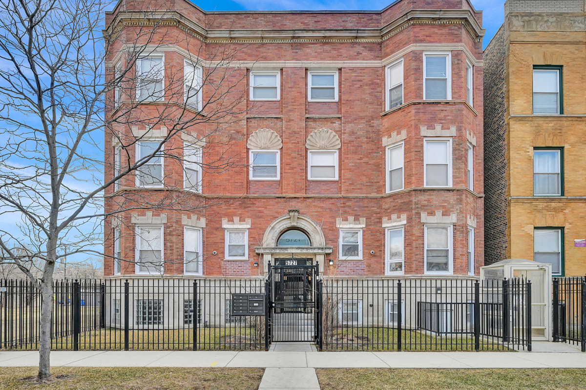 Five T Management, Inc. | Apartments in Chicago, IL | RENTCafe