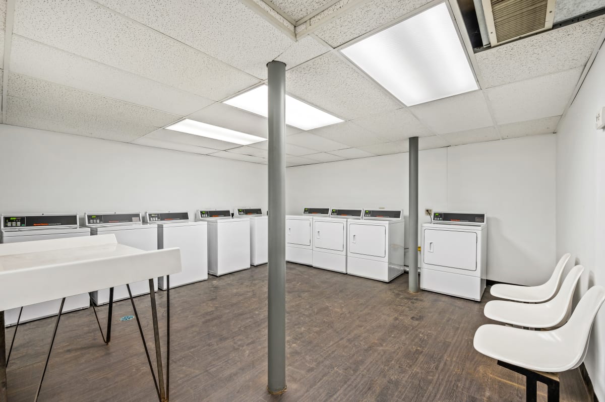 Five T Management, Inc. | Apartments in Chicago, IL | RENTCafe