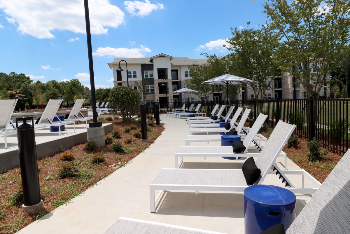 Apartments for Rent in McDonough, GA | The Crest at Southpoint