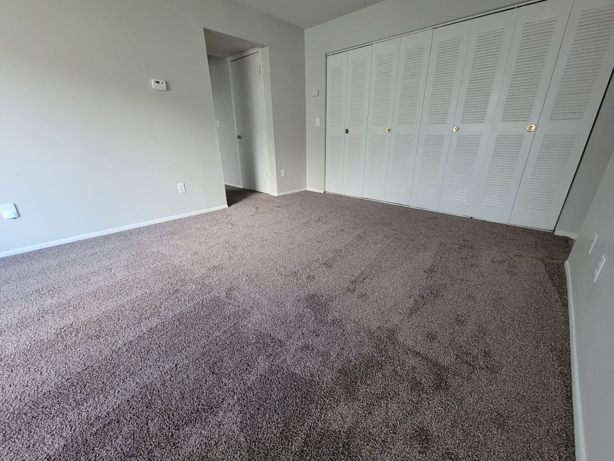 Apartments Available in Clinton Township | Photos of Garfield Commons