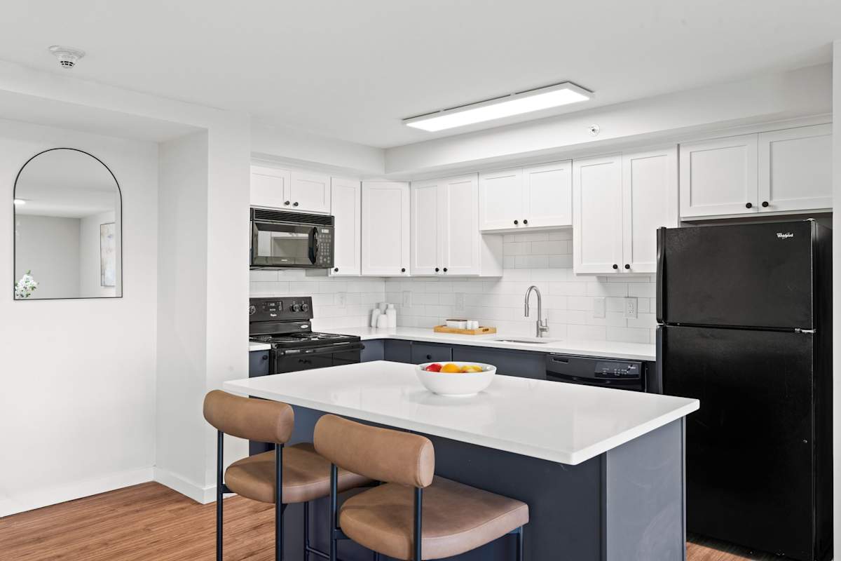 Photos and Video of Waterside Apartments in Philadelphia, PA