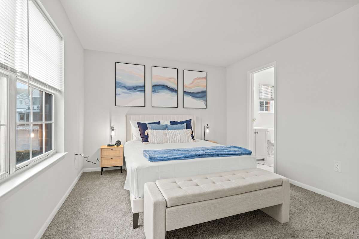 Photos and Video of Waterside Apartments in Philadelphia, PA