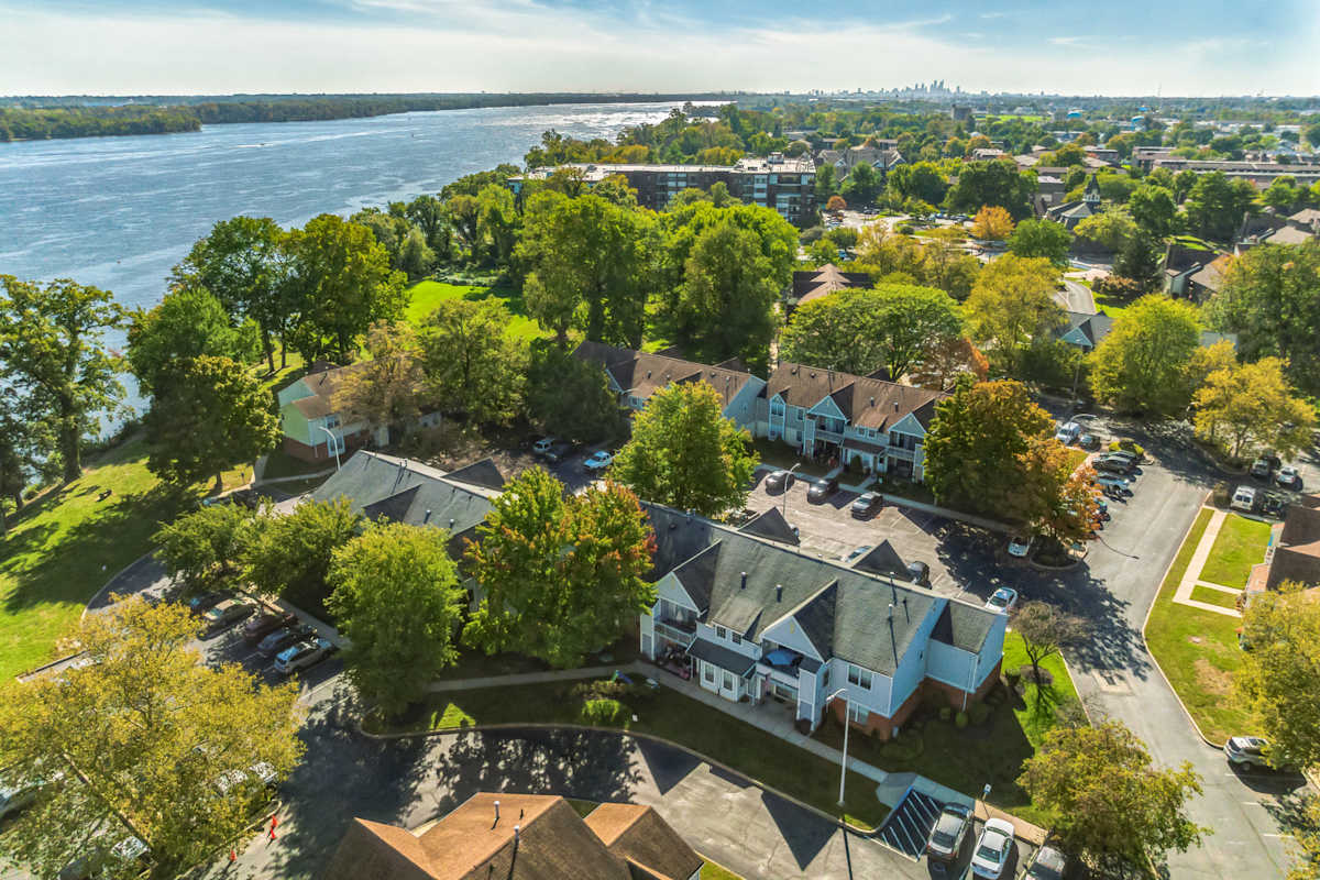 Photos and Video of Waterside Apartments in Philadelphia, PA