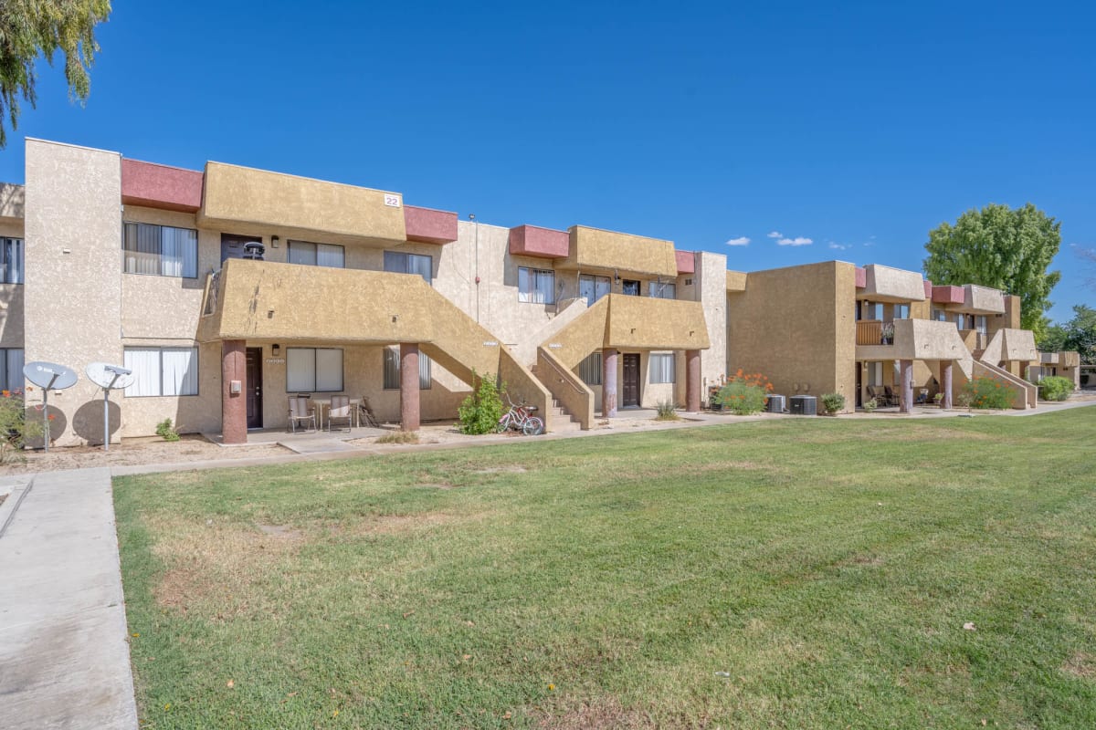 Photos and Video of Monte Azul Apartments in Indio, CA