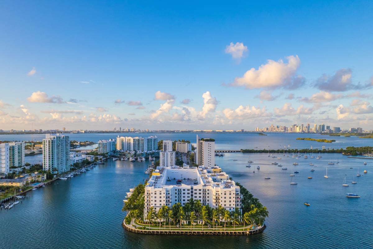 North Bay Village Apartments Miami | Moda North Bay Village Apartments