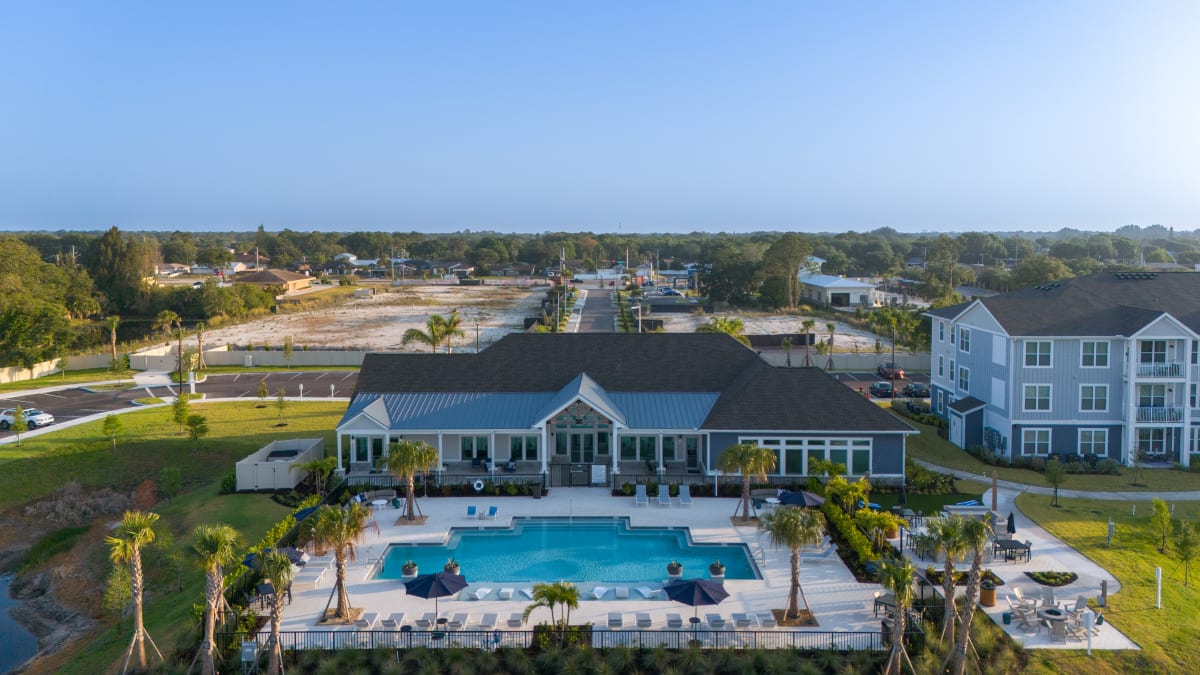Apartments in Palm Bay | The Pointe at Palm Bay