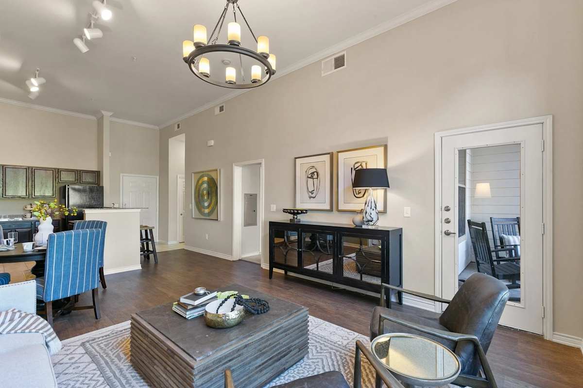 Apartments for Rent Near Addison | Prairie Crossing