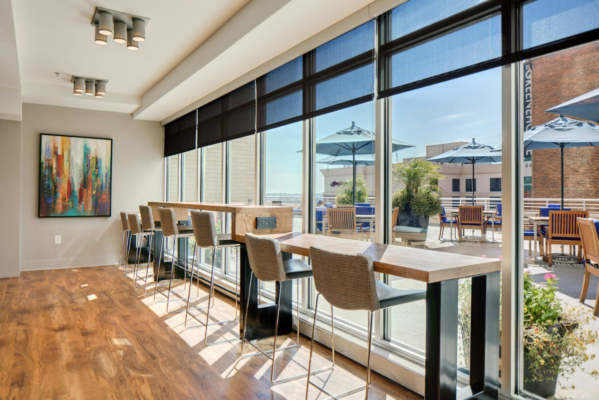 Luxury Apartments in Downtown Baltimore | The Zenith