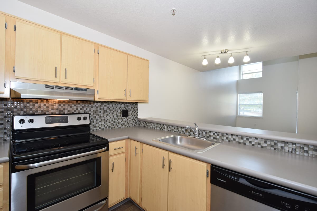 Photos and Video of Sienna Lofts in Gresham, OR