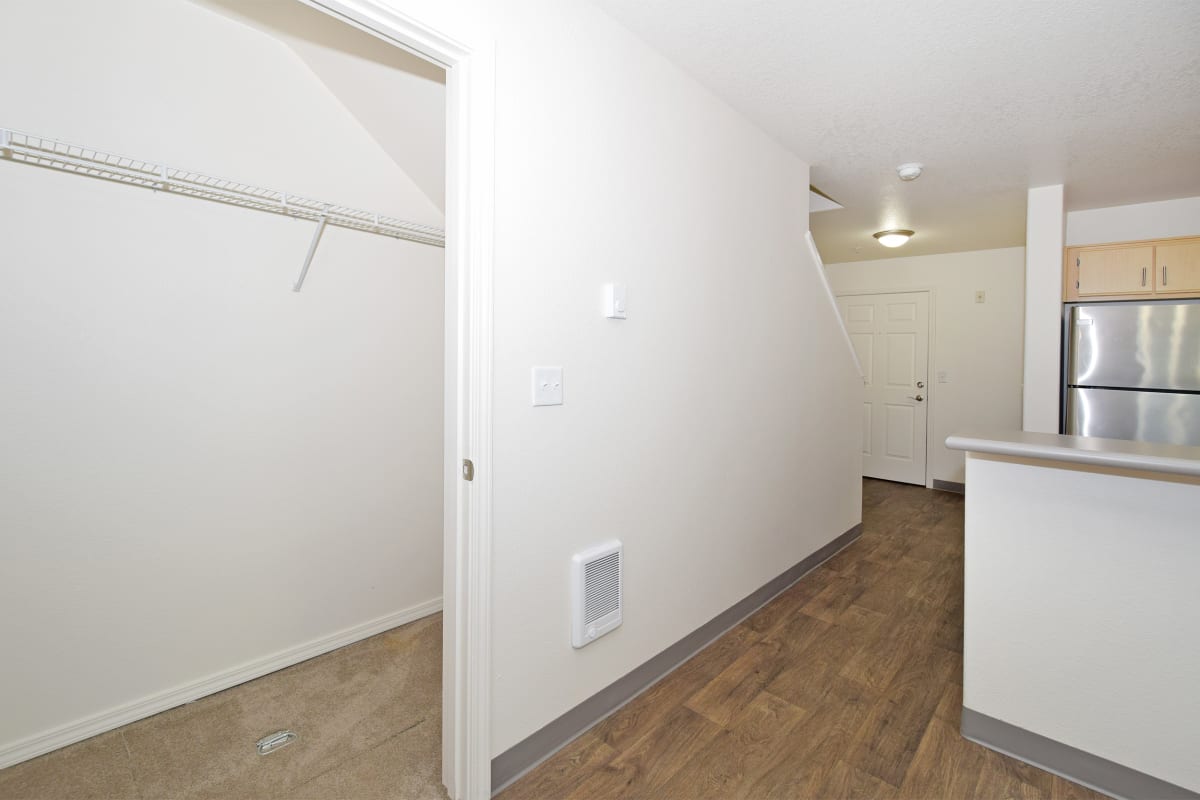 Photos and Video of Sienna Lofts in Gresham, OR