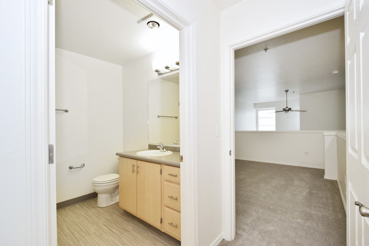 Photos and Video of Sienna Lofts in Gresham, OR