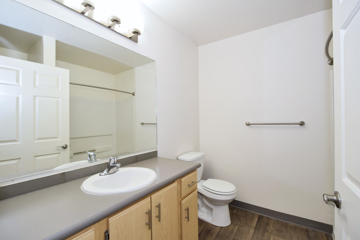 Photos and Video of Sienna Lofts in Gresham, OR