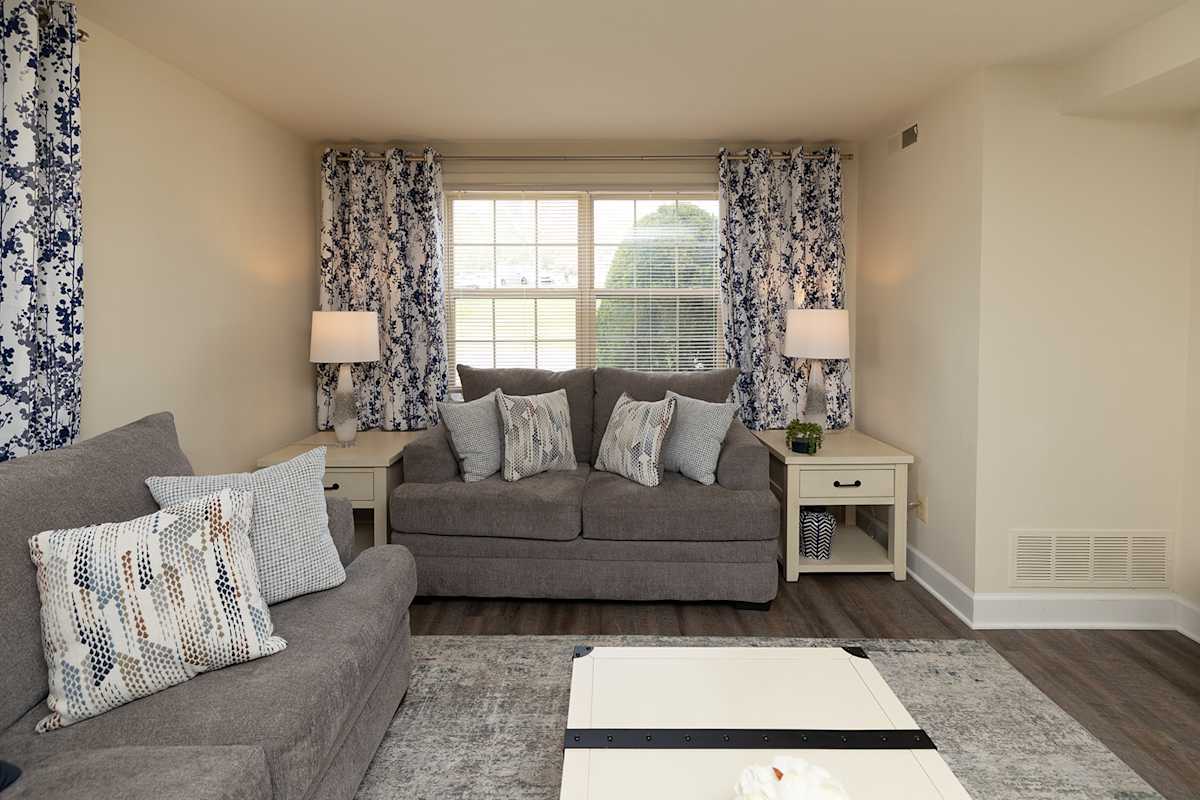 Townhomes for Rent in Perry Hall | Chapel Valley Townhomes