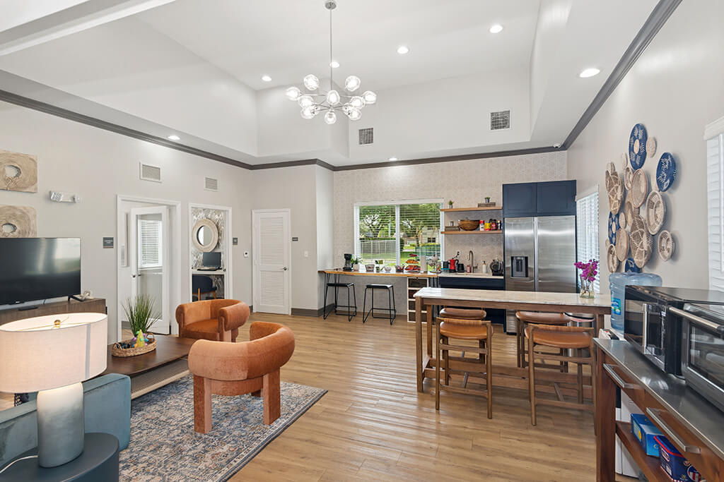 Photos and Video of Running Brook Apartments in Miami, FL