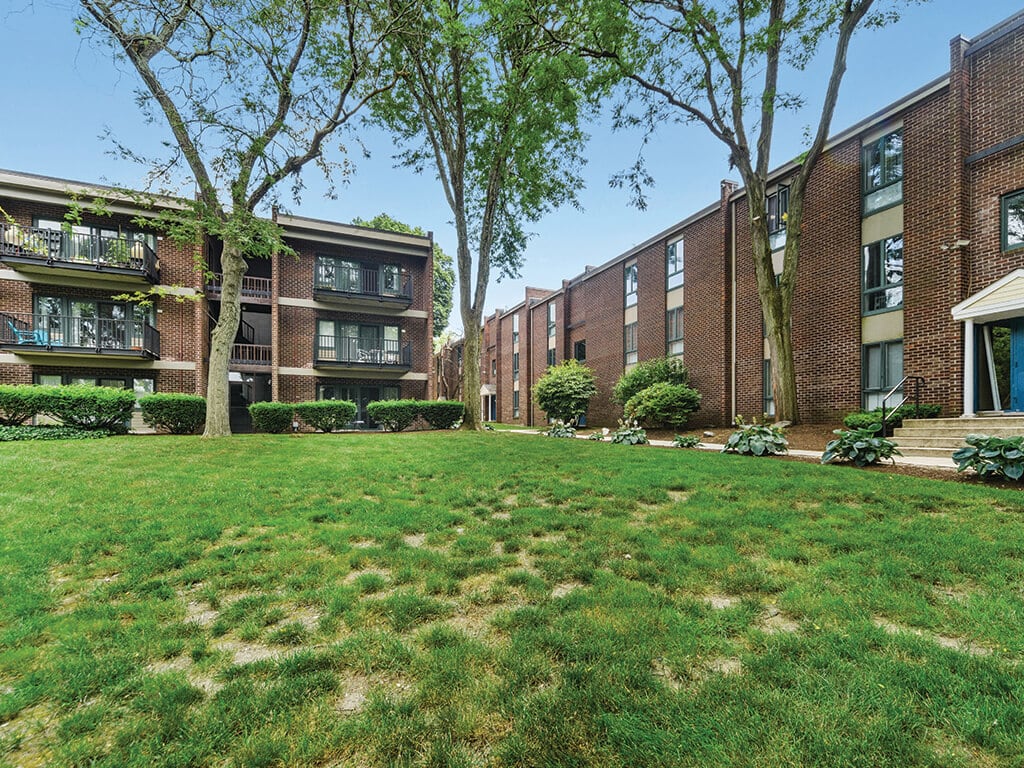 University Heights Apartments RI | Apartments Near Providence