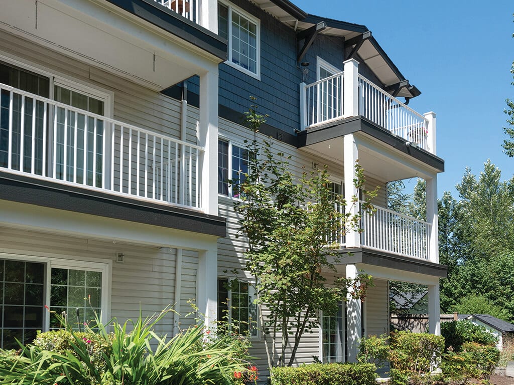 Woodlands at Forbes Lake Senior Apartments | Kirkland Apartments for Rent