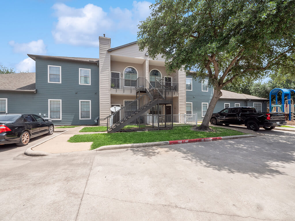 Photos of Fallbrook Ranch Apartments | Affordable Living in Houston TX