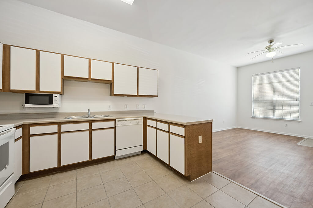 Photos of Fallbrook Ranch Apartments | Affordable Living in Houston TX