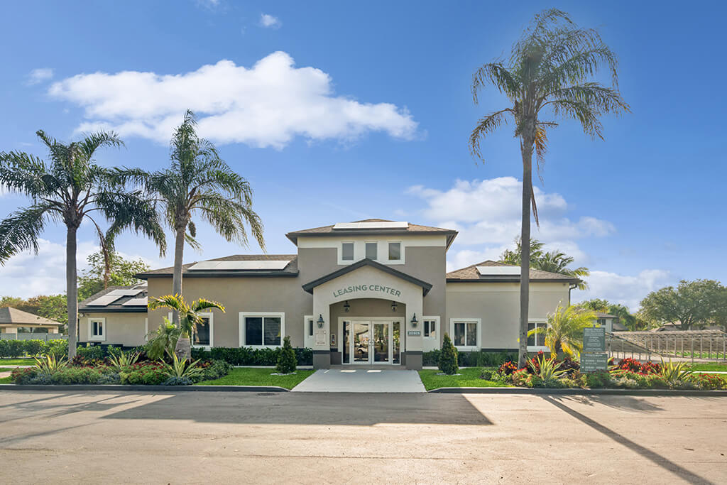 Photos and Video of Running Brook Apartments in Miami, FL