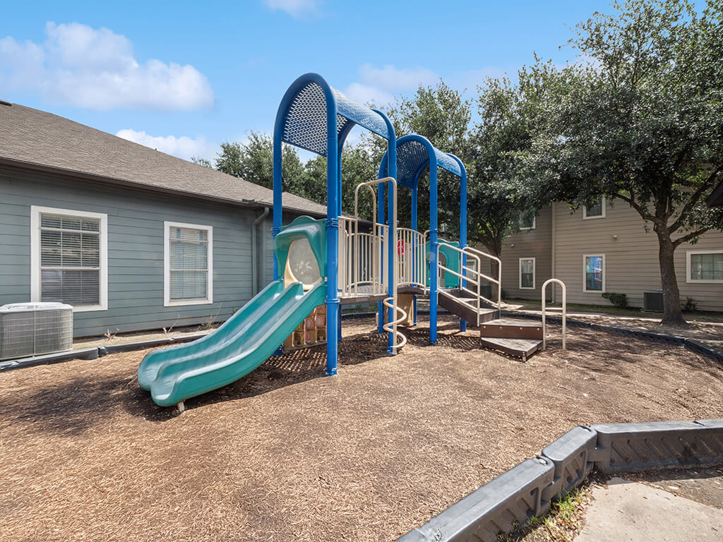 Photos of Fallbrook Ranch Apartments | Affordable Living in Houston TX