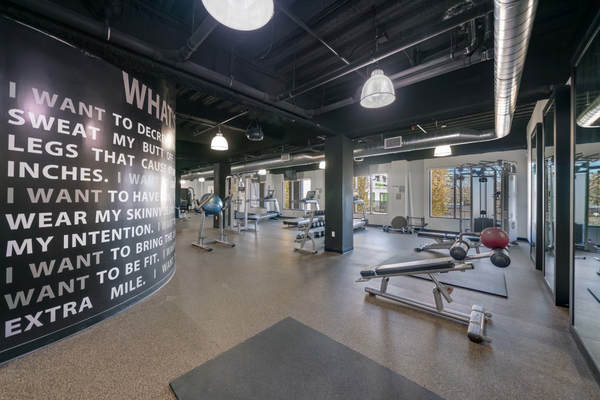 Edgewater Apartments for Rent | Infinity Edgewater