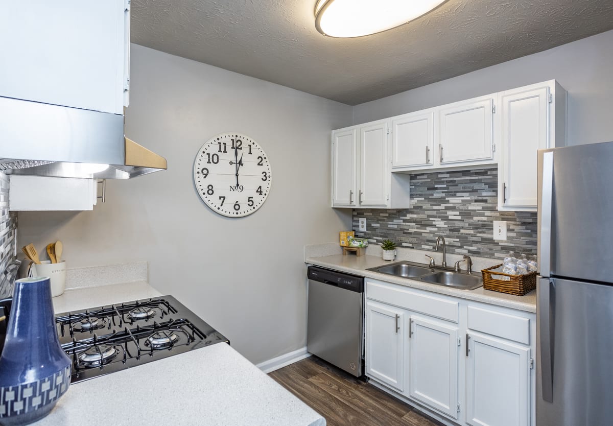 Photos and Video of Sutter Lake Apartments in Riverdale, GA