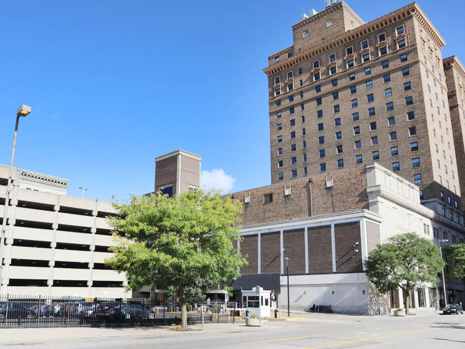 Photo and Video Gallery | Commodore Perry Apartments | Toledo, OH