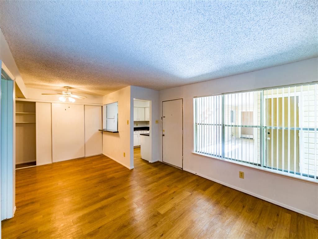 Photos and Video of Chase Crossing Apartments in Dallas, TX