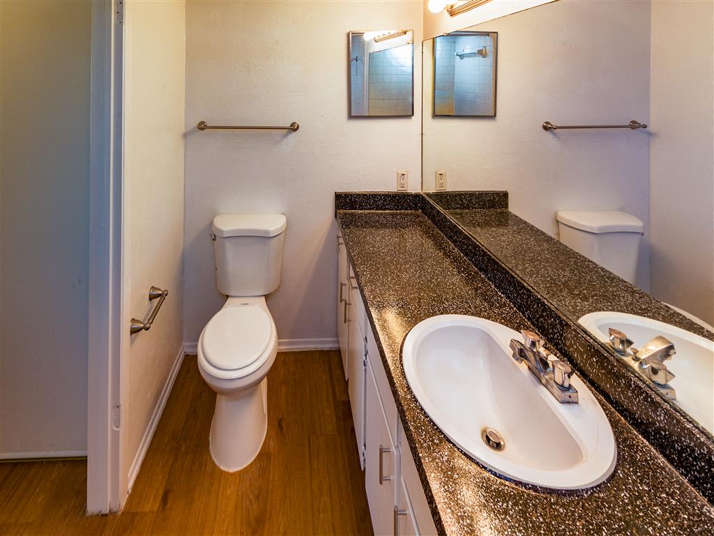 Photos and Video of Chase Crossing Apartments in Dallas, TX