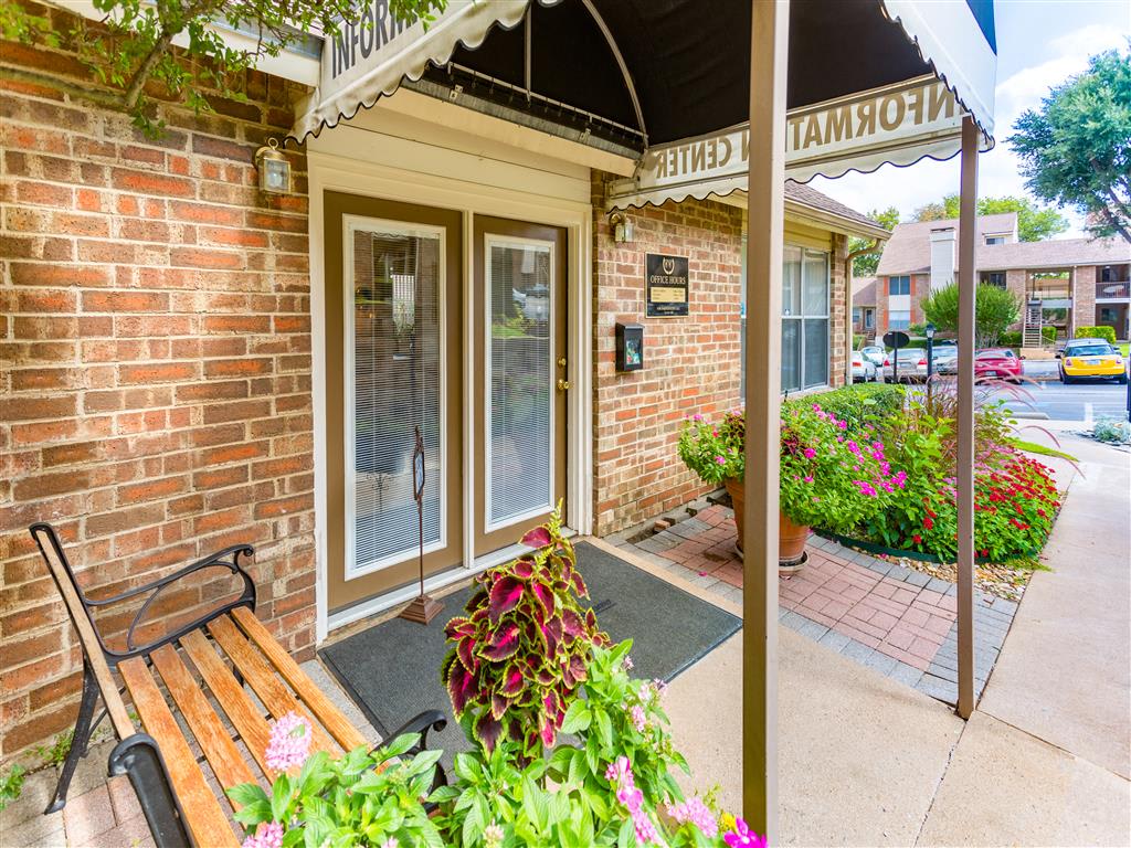 Photos and Video of Chase Crossing Apartments in Dallas, TX