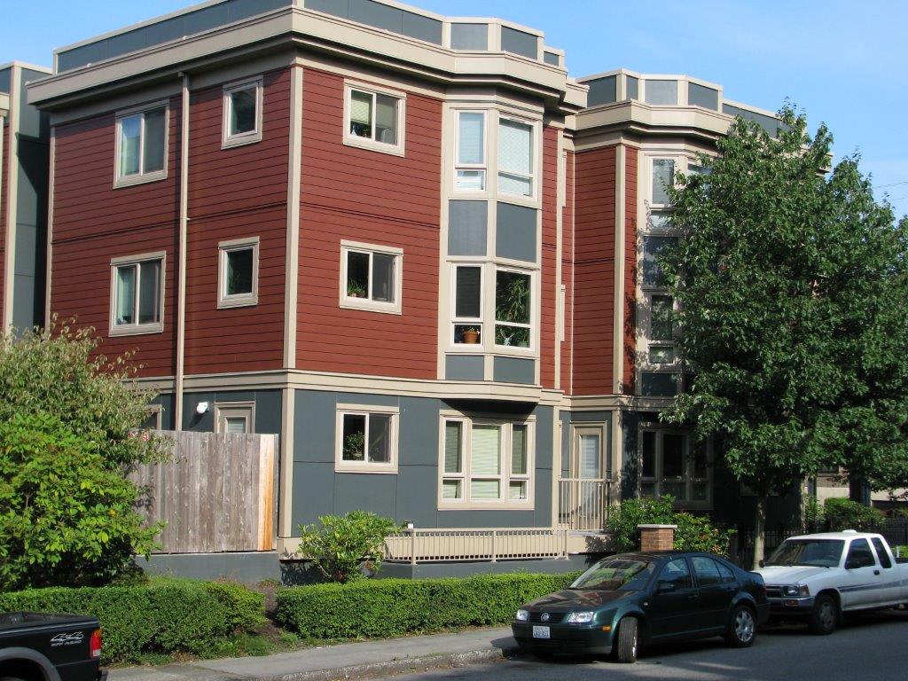 Photos and Video of Mercer Court Apartments in Seattle, WA