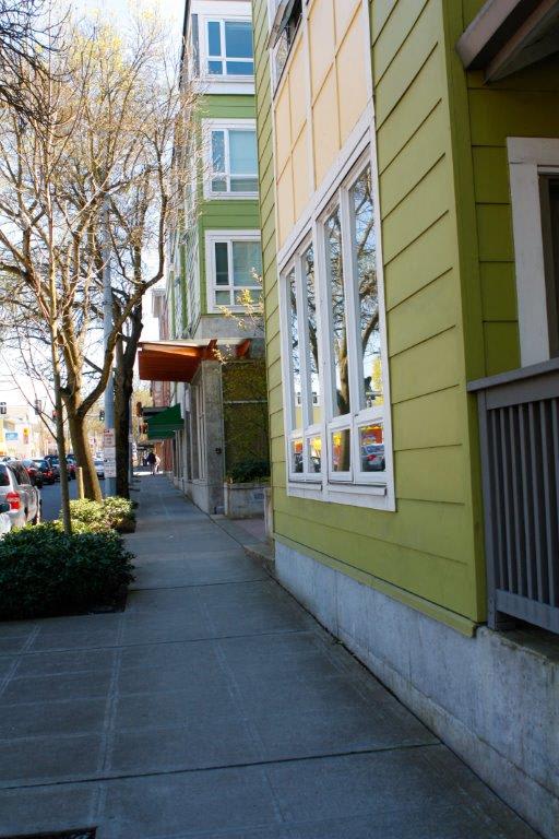 Photos and Video of Stone Way Apartments in Seattle, WA
