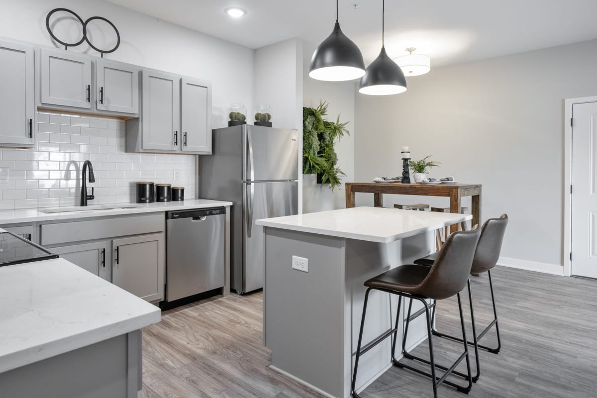 Photos and Video of Thompson Square Apartments in Jeffersonville, IN