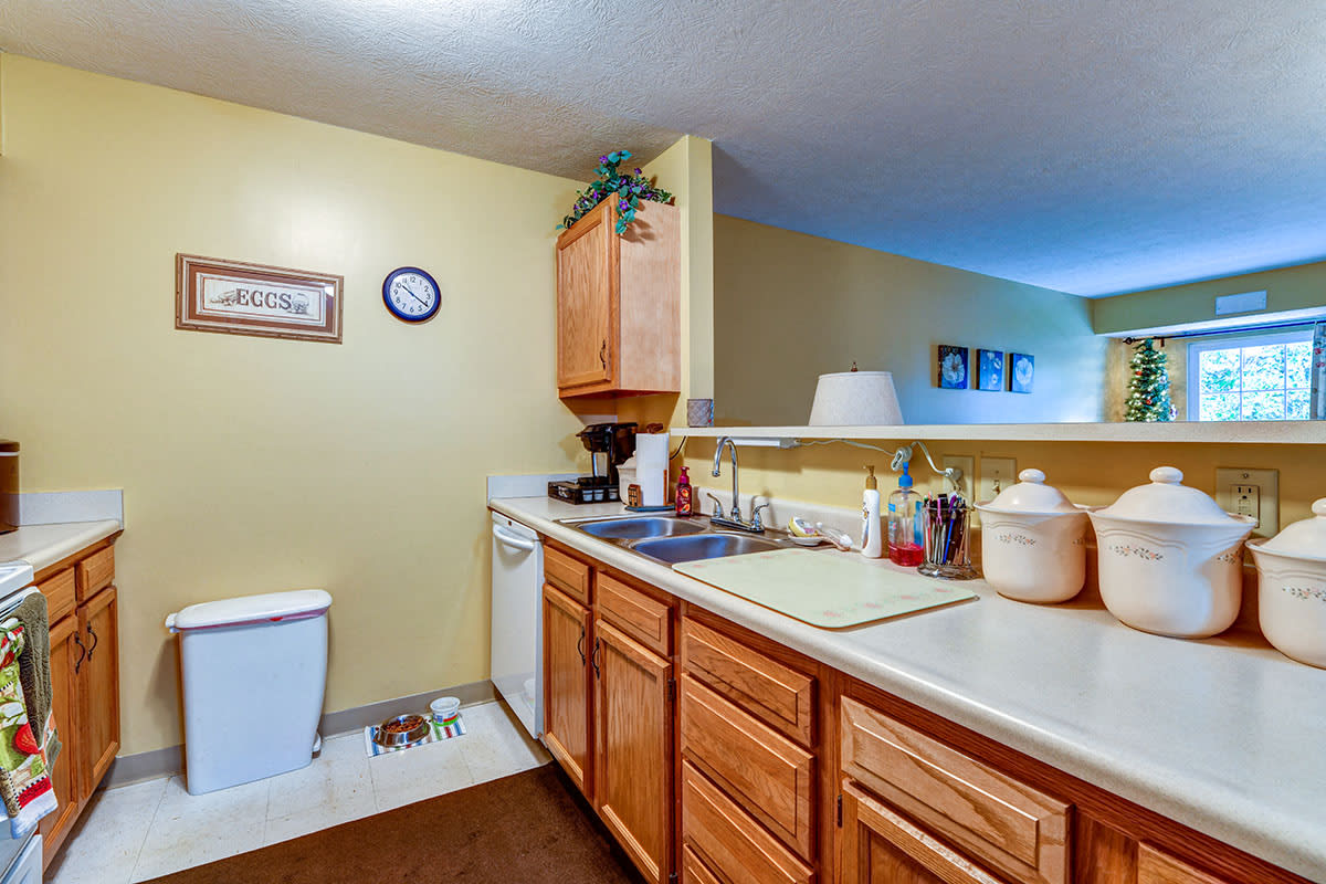 Photos and Video of Devon House in Tiffin, OH