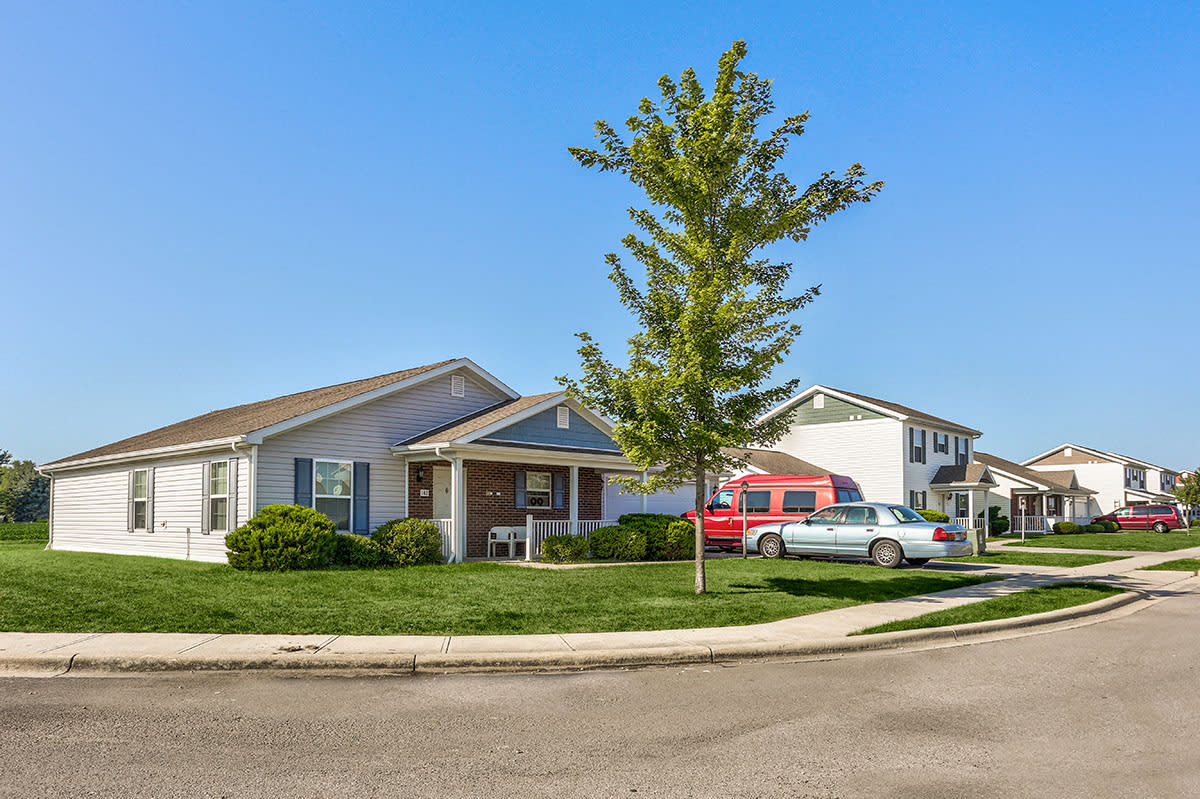 Photos and Video of Forest Edge in Rawson, OH