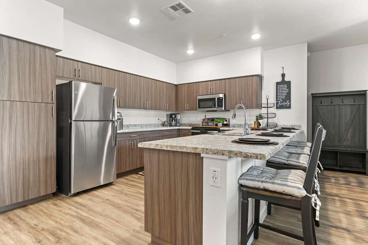 Property details for The Reserve at Thunderbird I from Celtic Property ...