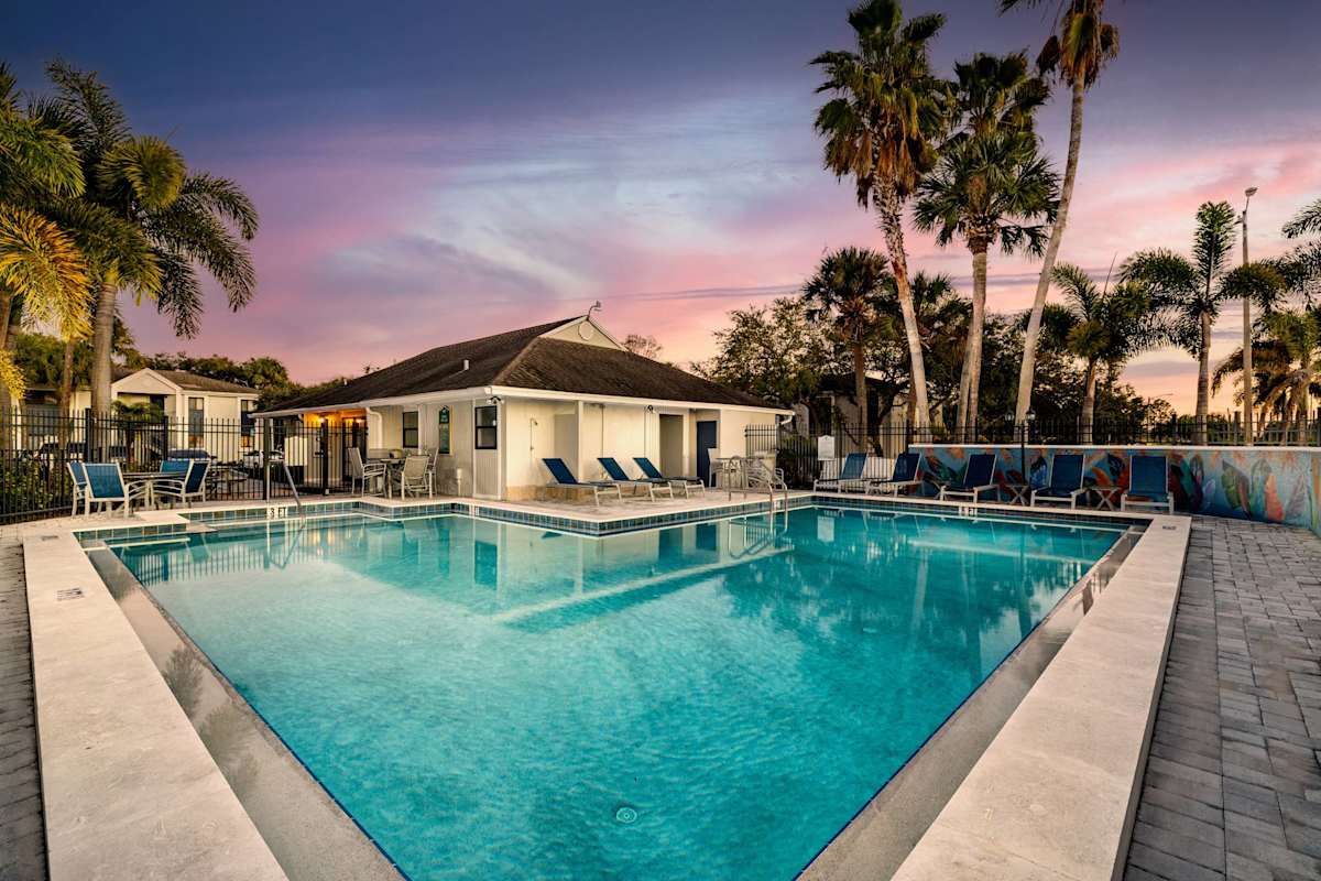 Photos and Video of Meridian Luxury Condominiums in Tampa, FL