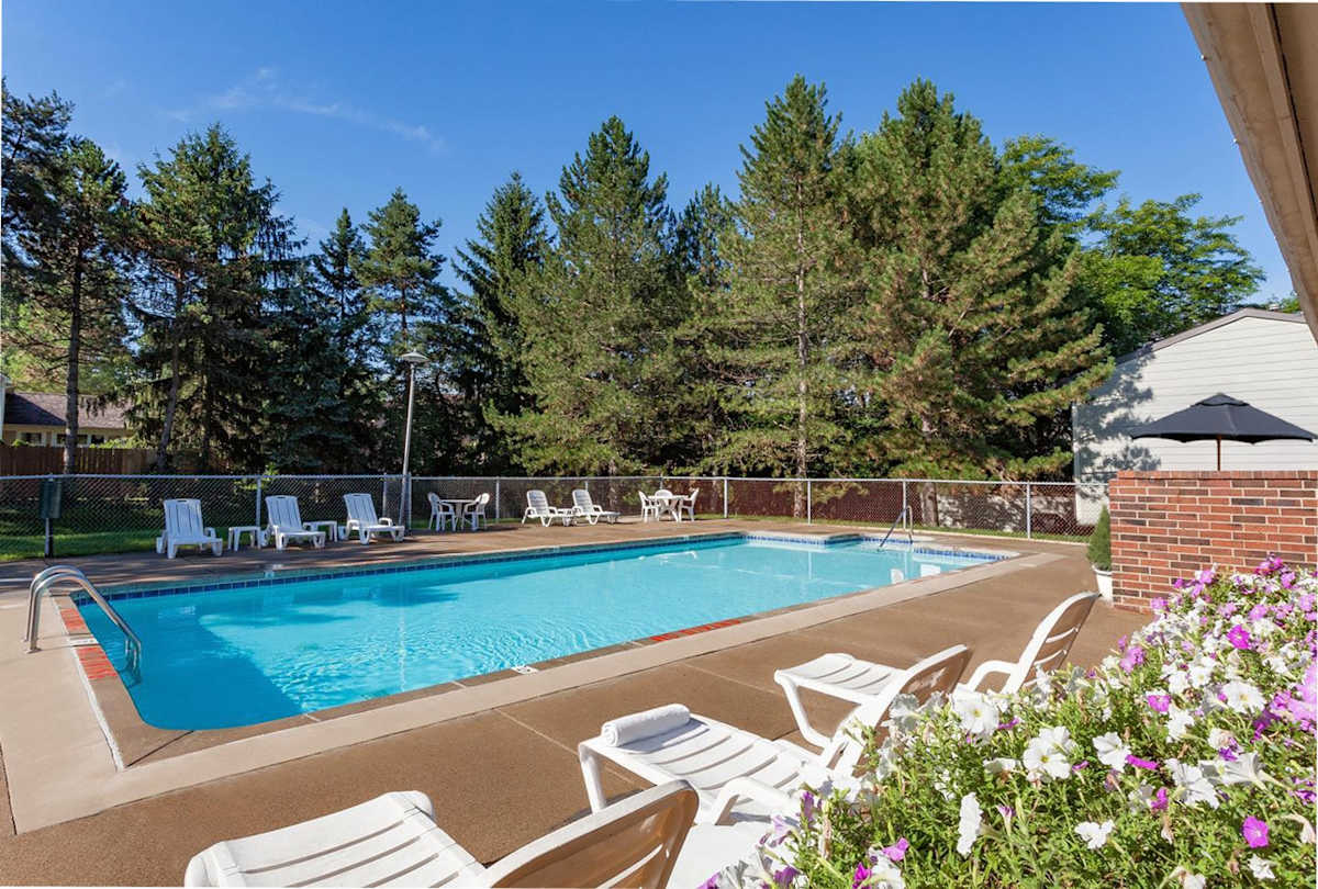 Photos and Video of Avalon Place Apartments and Townhomes in Dewitt, MI