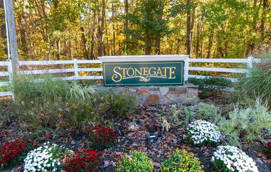 Photos and Video of Stonegate in Middle Island, NY