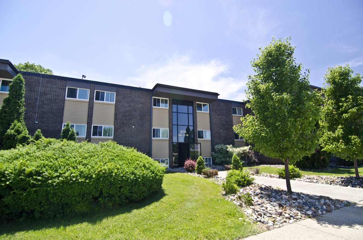 Photos and Video of Collingwood Apartments in East Lansing, MI