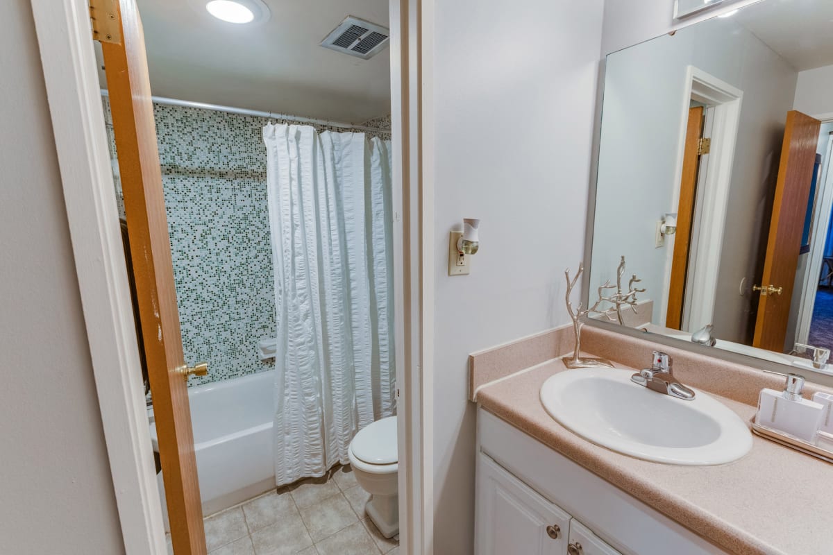 Photos and Video of University Terrace Apartments in East Lansing, MI