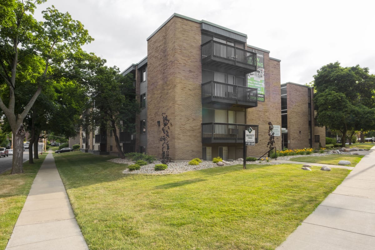 Photos and Video of University Terrace Apartments in East Lansing, MI