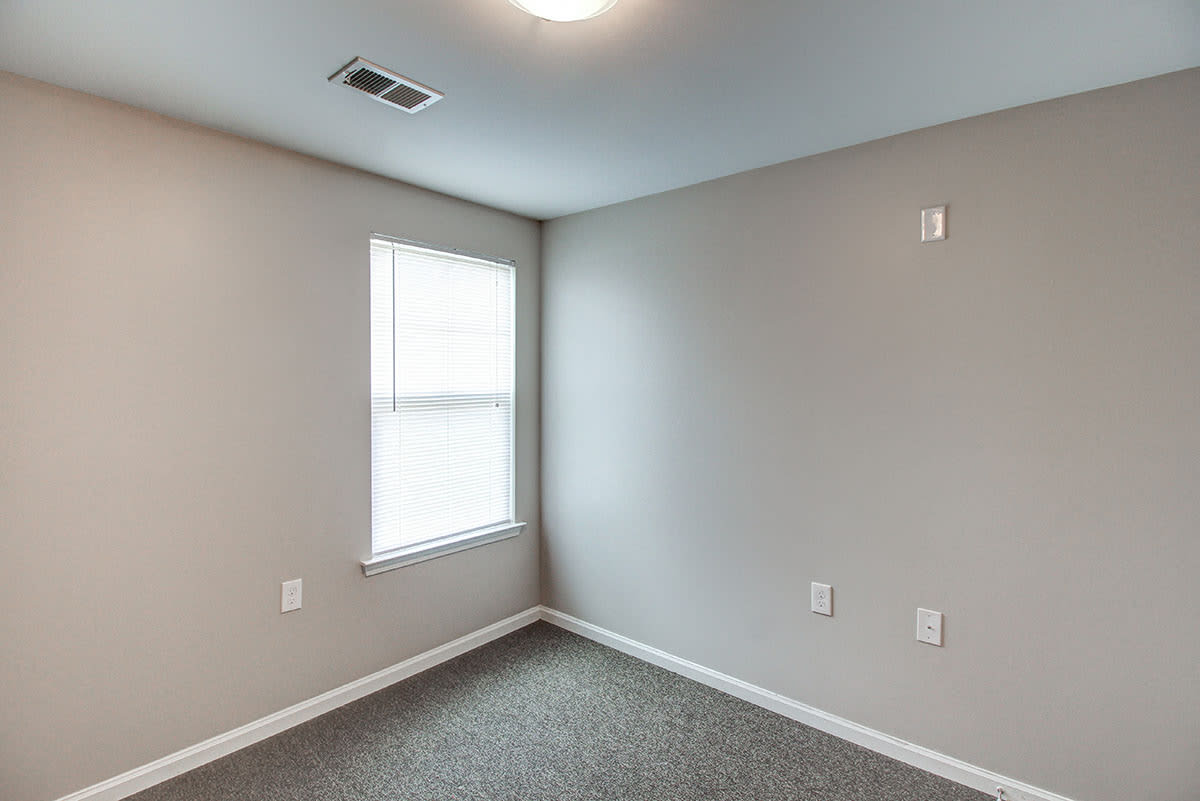 Photos and Video of Northside Drive Apartments in Crossville, TN