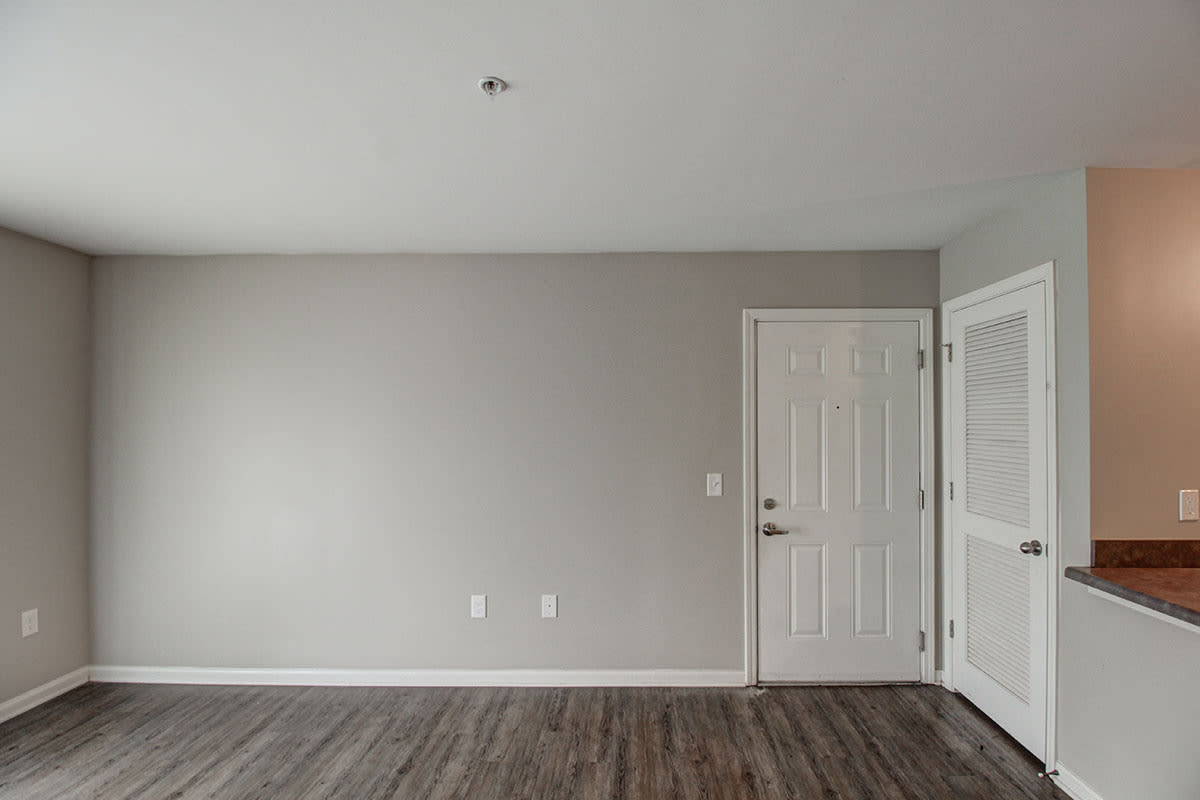 Photos and Video of Northside Drive Apartments in Crossville, TN